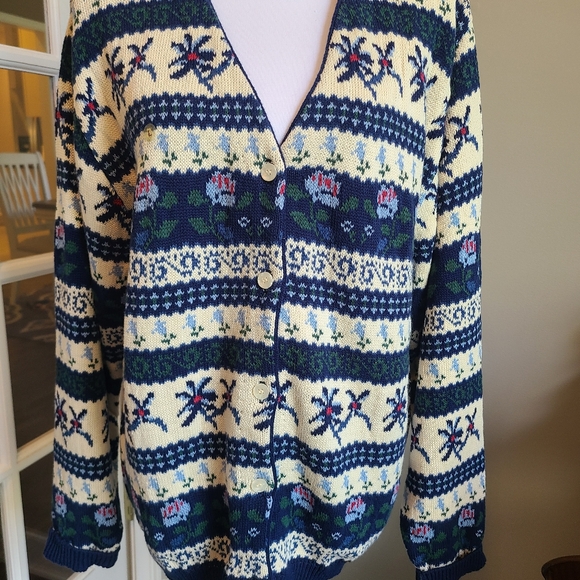 Northern Reflections | Sweaters | Northern Reflections Vintage Cardigan ...
